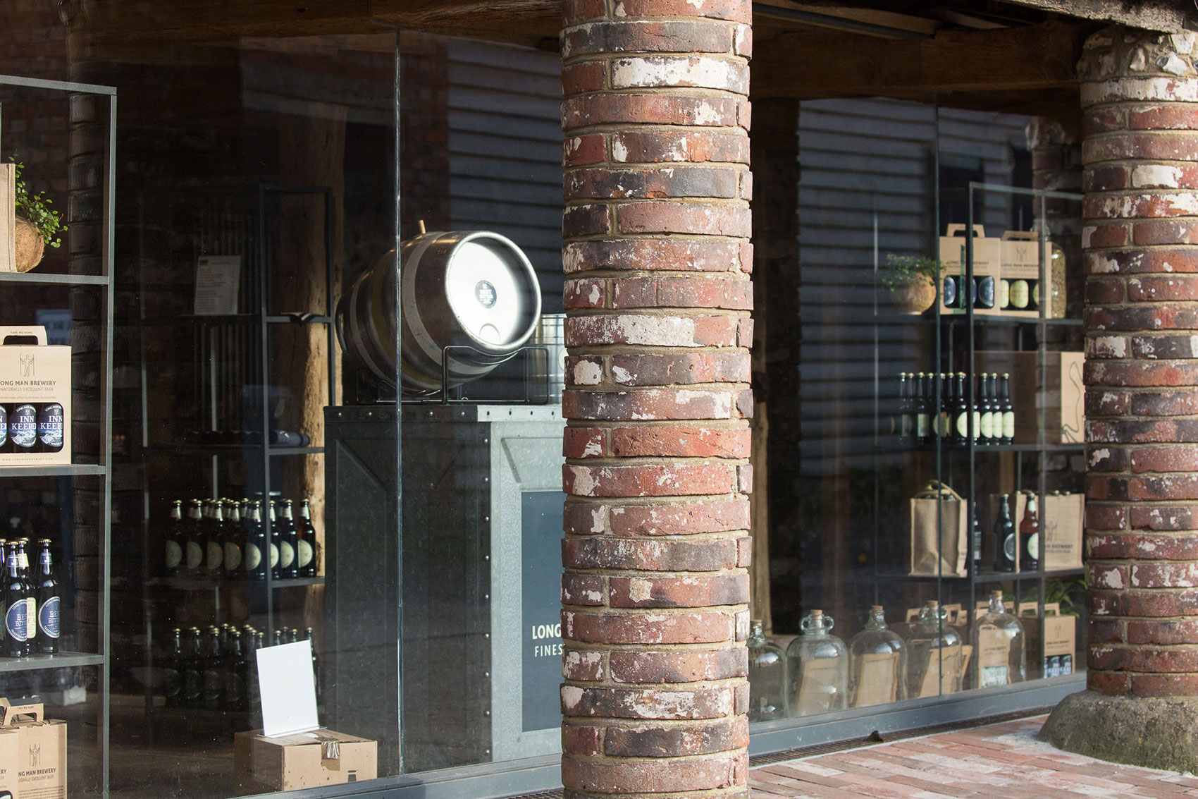 Brewery Shop & Tasting Room - Long Man Brewery